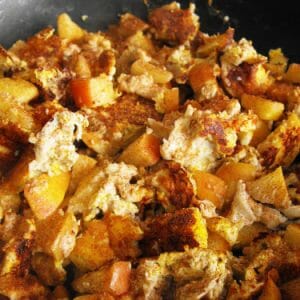 Easy Scrambled Egg and Apple for Breakfast - Forgetful Momma