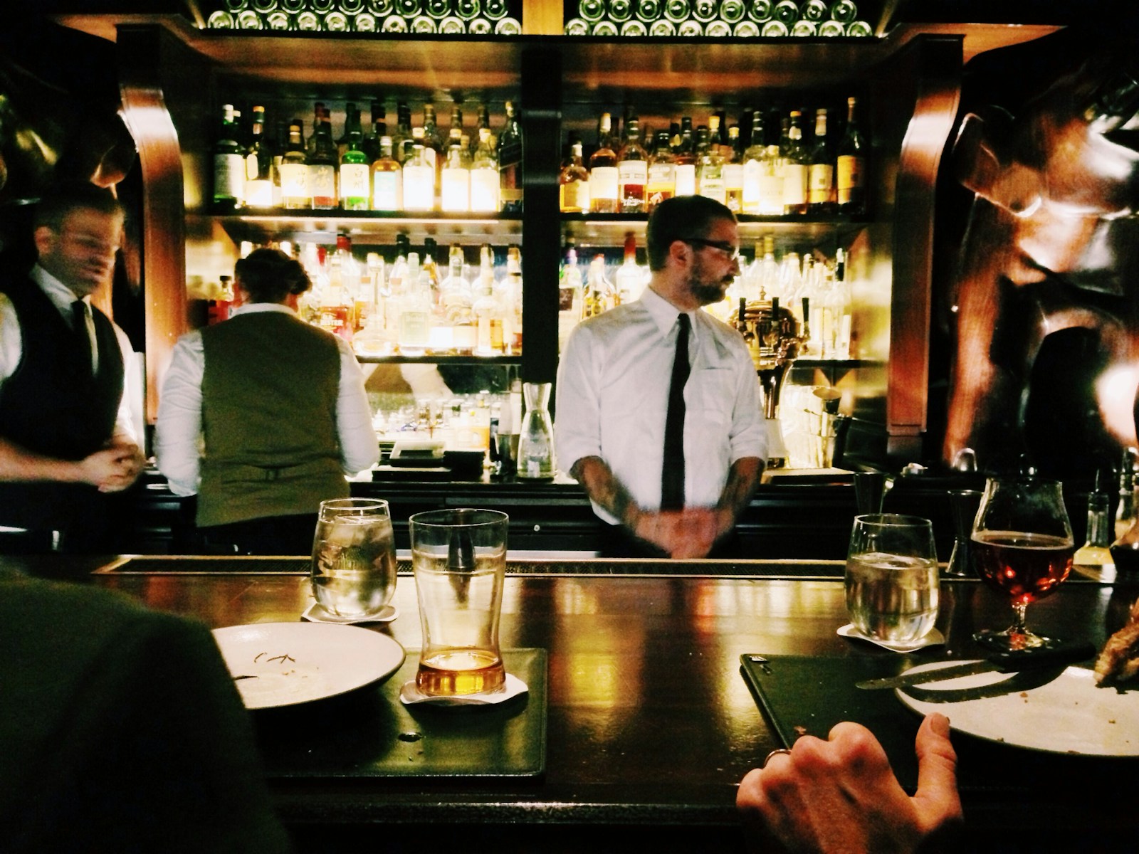 Busy Bar Shift: What It's Like Navigating Peak Hours Successfully